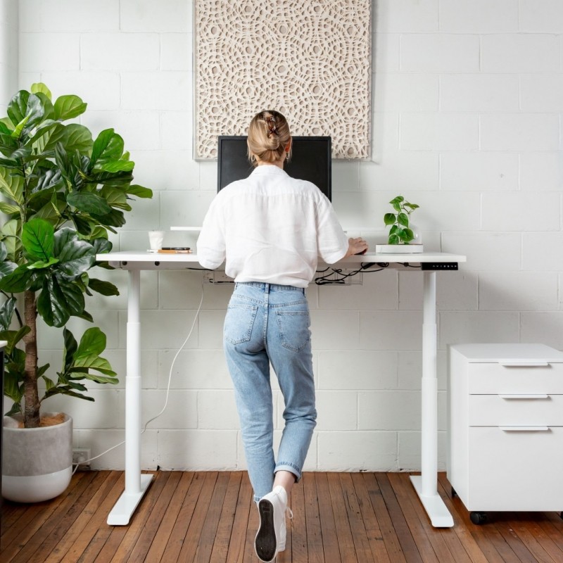 Holistic Desks - Projects - polytec