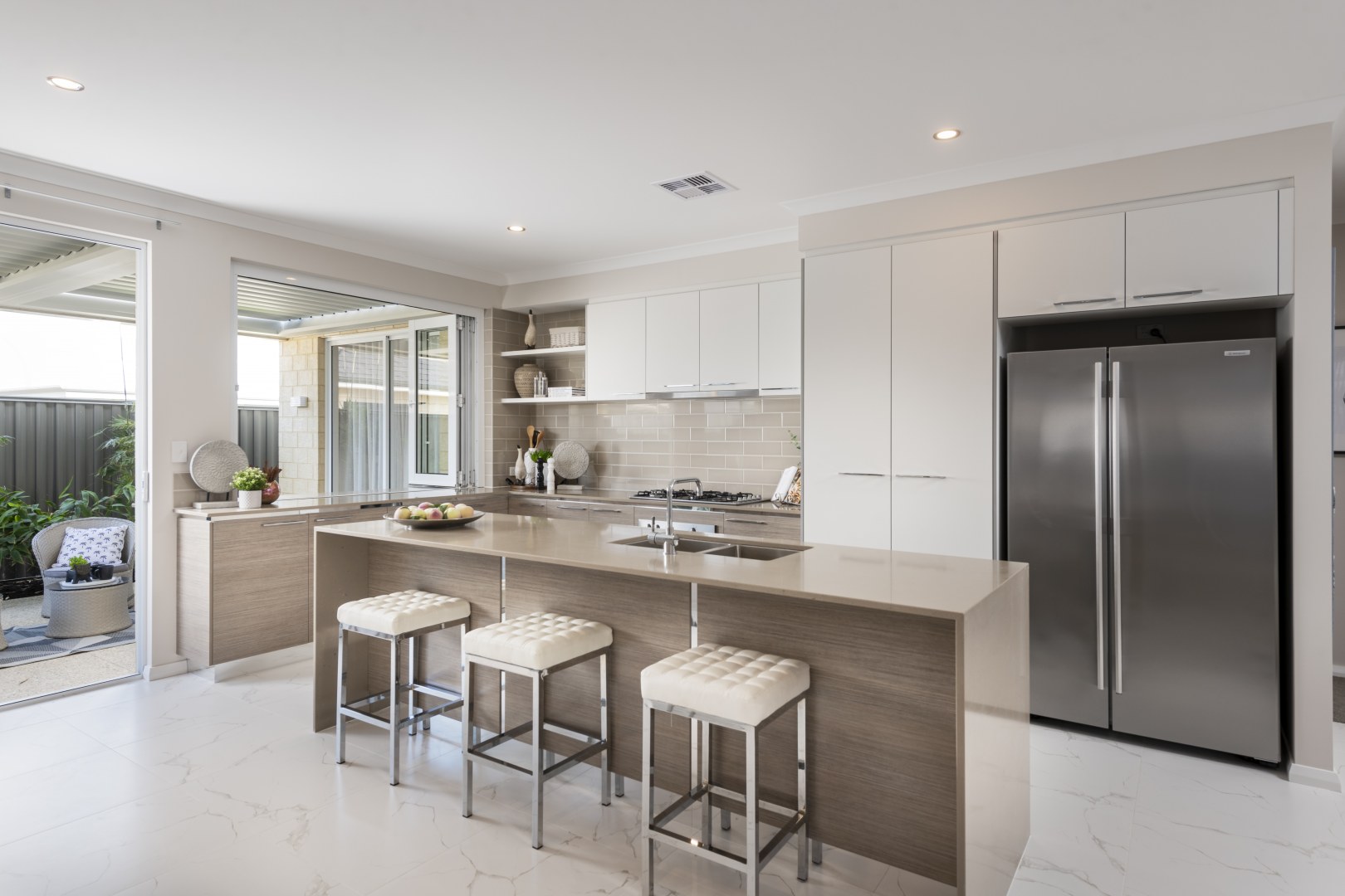 The Sanctuary Display - Projects - polytec