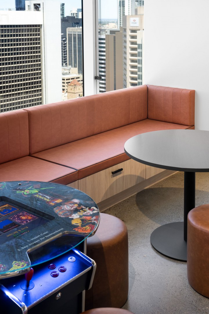 Omada Rail Office Fitout - Projects - polytec